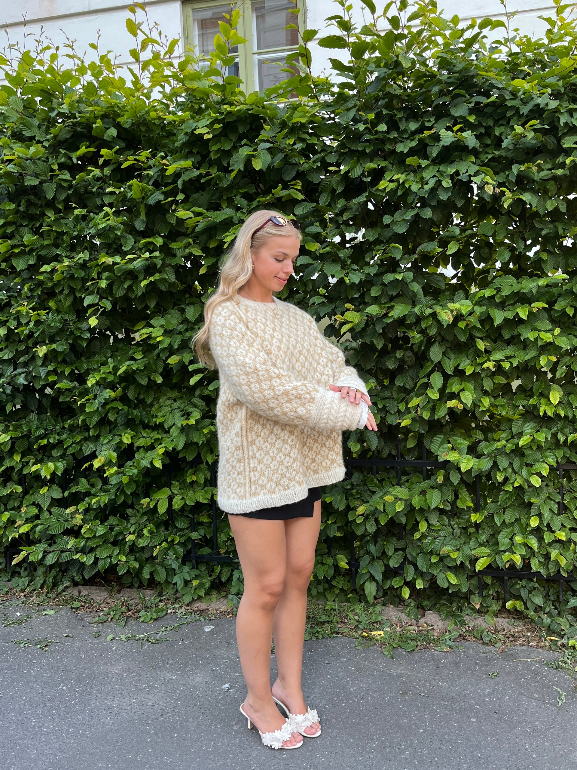 Fabel | Natural White & Mustard - Skappel Oslo