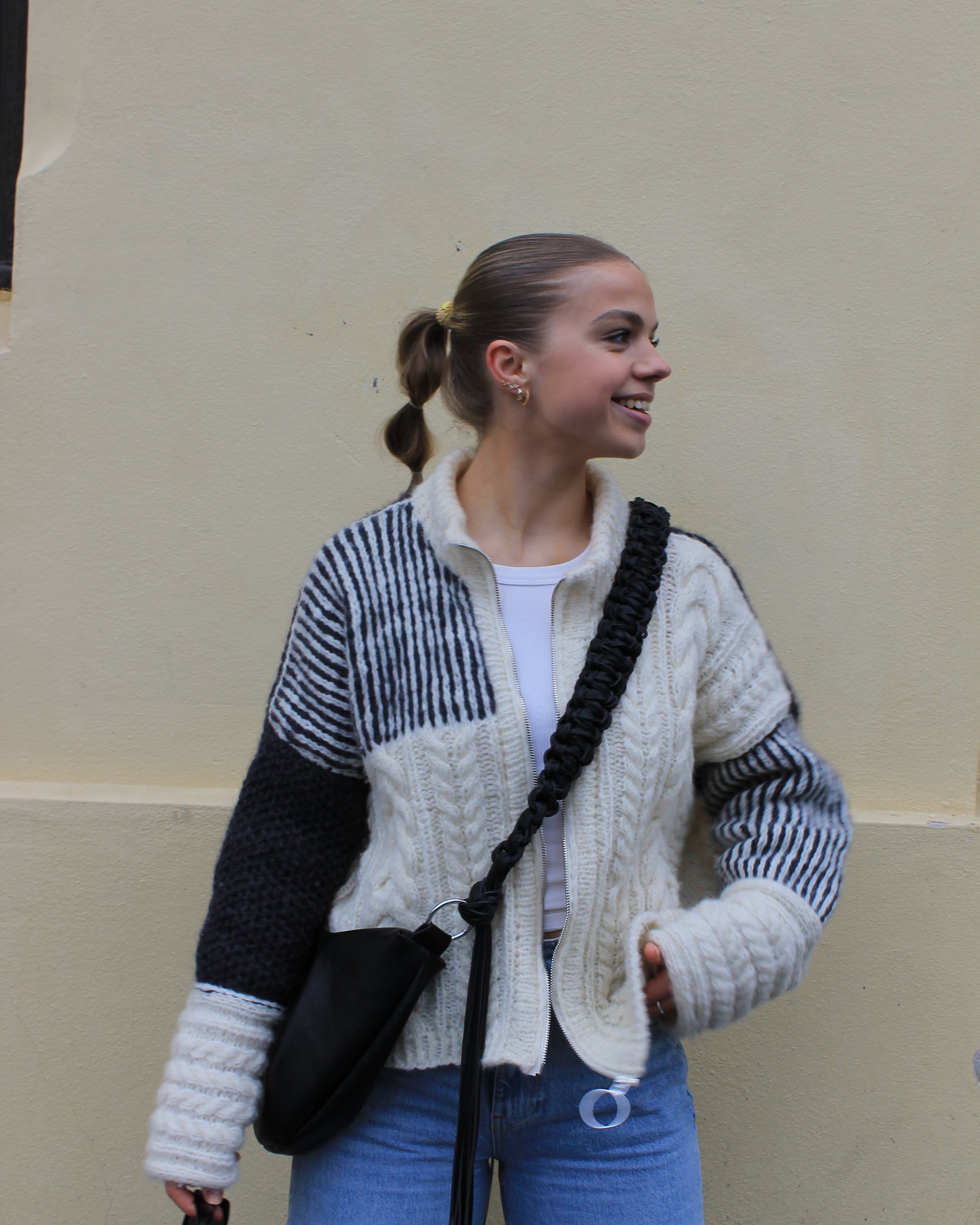 Fryd | Natural White & Dark Gray Blue - Skappel Oslo