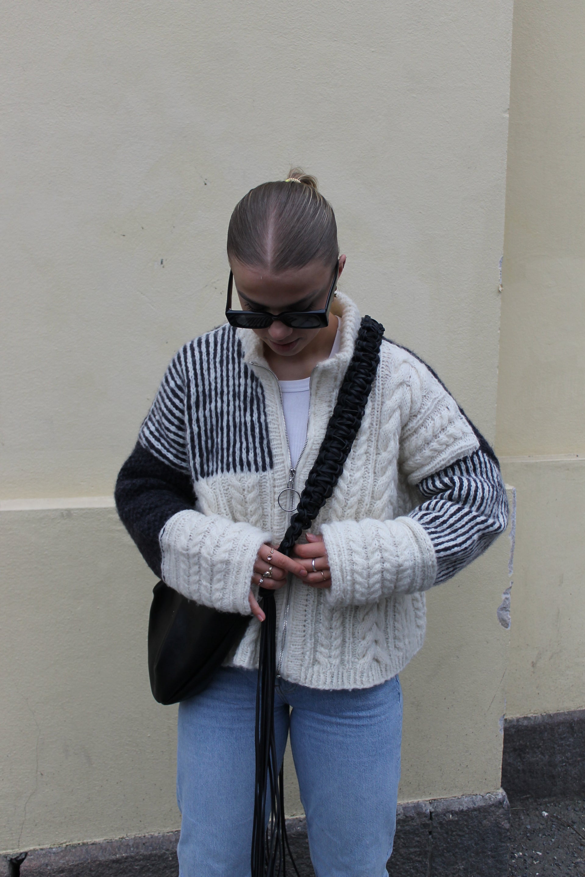 Fryd | Natural White & Dark Gray Blue - Skappel Oslo