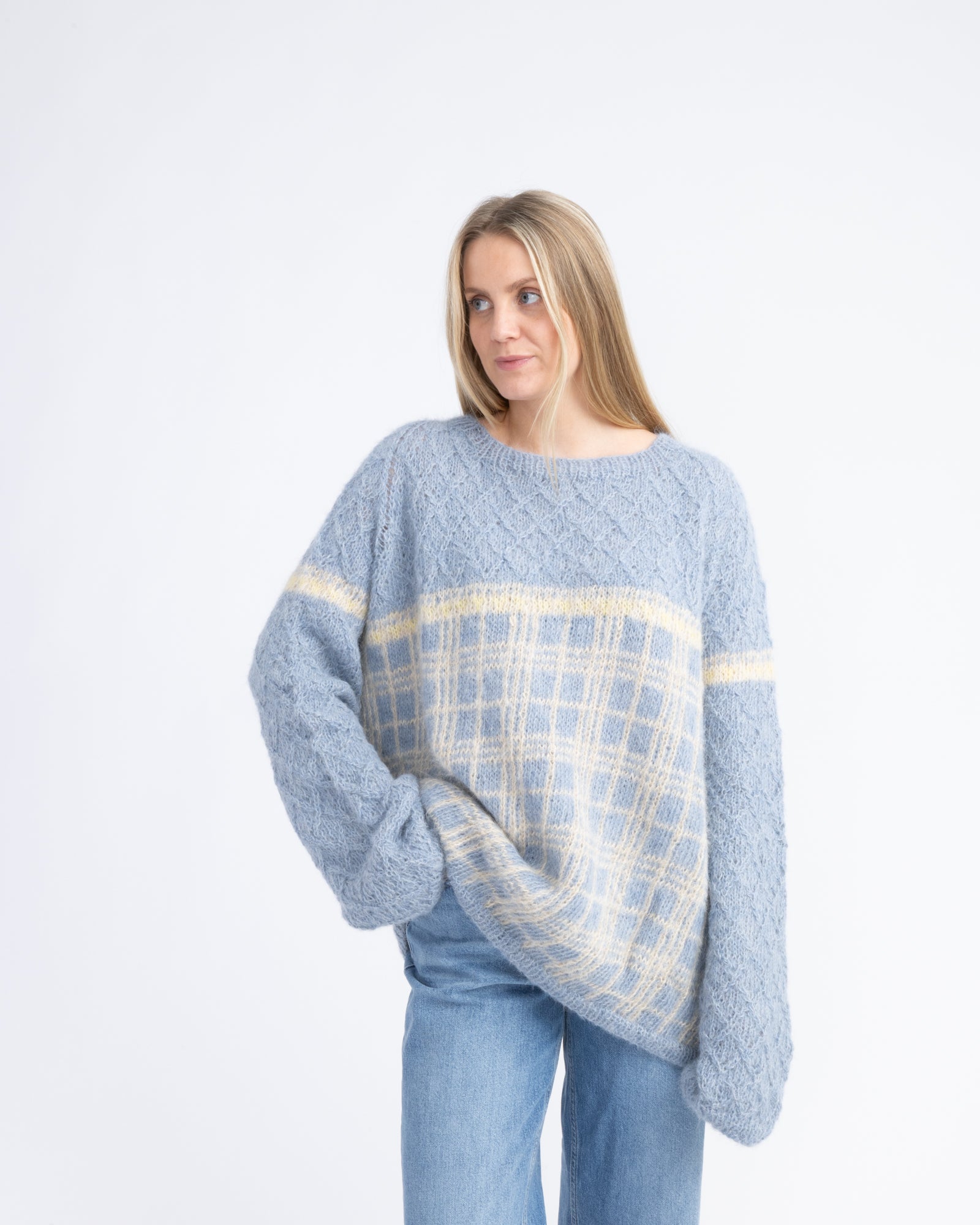 Cheeky | Ice Blue | HAND KNITTED SWEATER - Skappel Oslo